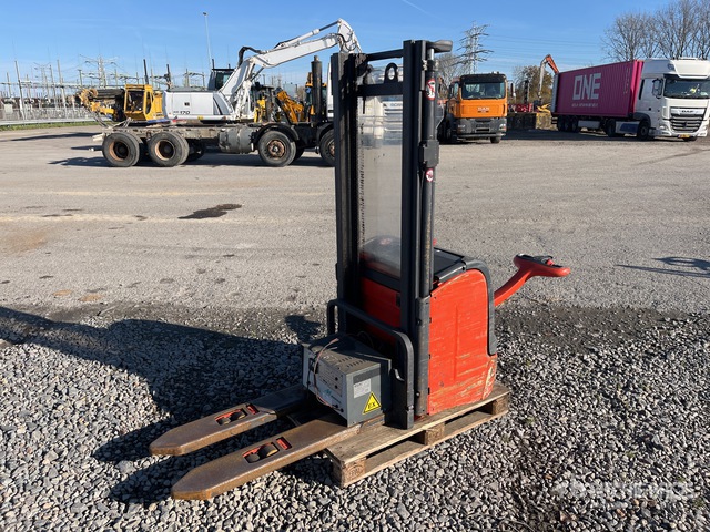 2010 Linde L16 Electric Stacker | Ritchie Bros. Auctioneers