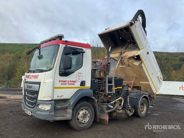 Johnston Body on 2019 DAF LF230 FA Sweeper Truck | Ritchie Bros ...
