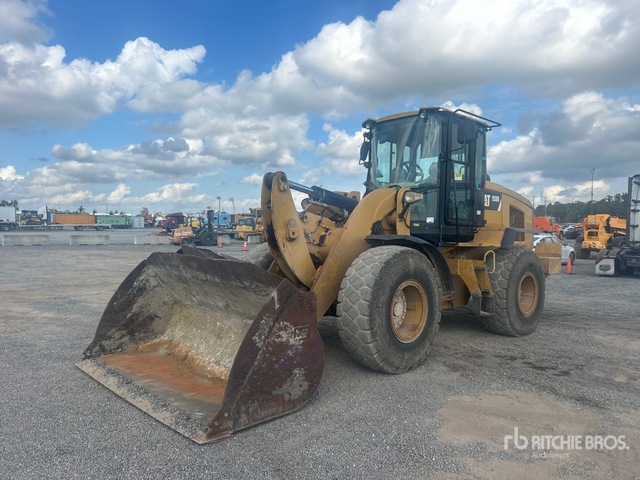 2013 Cat 938K Wheel Loader | Ritchie Bros. Auctioneers
