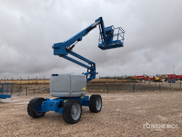 2013 Genie Z45/25J 4WD Diesel Articulating Boom Lift | Ritchie Bros ...