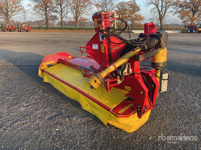 2015 Fella SM 310 TL-KC Disc Mower | Ritchie Bros. Auctioneers