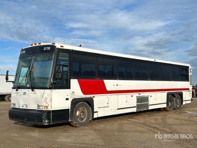 2001 Motor Coach Industries D4500 6x4 57-Seat Coach | Ritchie Bros ...