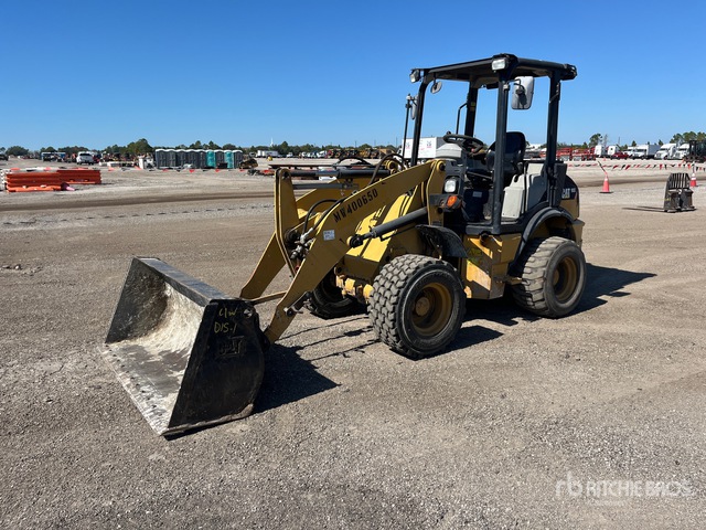 2015 Cat 903C High Lift Wheel Loader | Ritchie Bros. Auctioneers