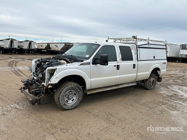 2013 Ford F-350 XLT 4x4 Crew Cab High Rail Pickup (Inoperable ...