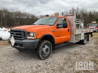 2002 IMT 3000 5000 lb Articulated Boom on 2002 Ford F-550 XL 4x4 ...