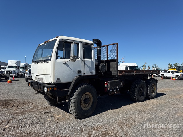 2012 6x6 Extended Cab Table Top Truck | Ritchie Bros. Auctioneers