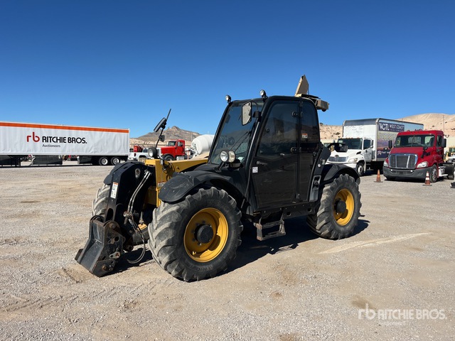 2016 Cat TH407C Telehandler | Ritchie Bros. Auctioneers