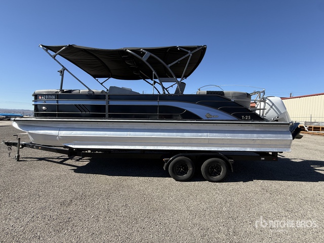 2025 Cape Cod Boat & Sport Tritoon Ultralounge 25 ft Bateau ponton ...