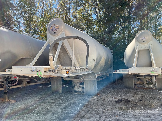 2018 Stephens 1000 cft T/A Pneumatic Bulk Trailer | Ritchie Bros ...