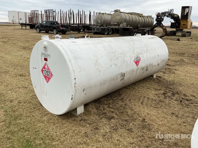 2017 Huge L Steel 4633 L Steel Fuel Tank | Ritchie Bros. Auctioneers