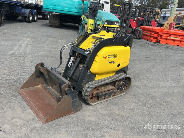 2022 DINGO-WACKER NEUSON SM325-27T Mini Compact Track Loader | Ritchie ...