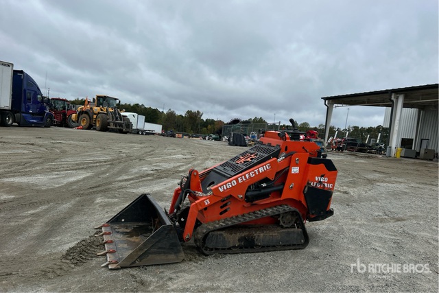 2023 Vigo Mini Compact Track Loader | Ritchie Bros. Auctioneers