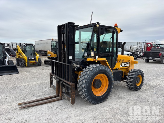 2016 JCB 930 6000 lb 4x4 Rough Terrain Forklift | Ritchie Bros. Auctioneers