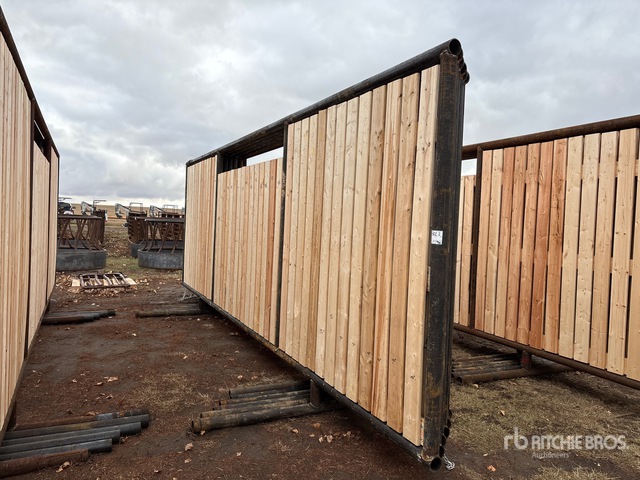 Quantity of (4) 24 ft x 8 ft 6 in Clôture anti-vent (Unused) | Ritchie ...