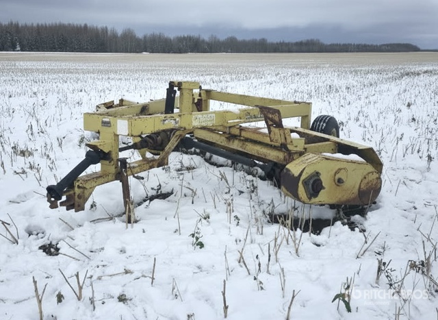 1980 Degelman LC14 14 ft Rock Windrower | Ritchie Bros. Auctioneers
