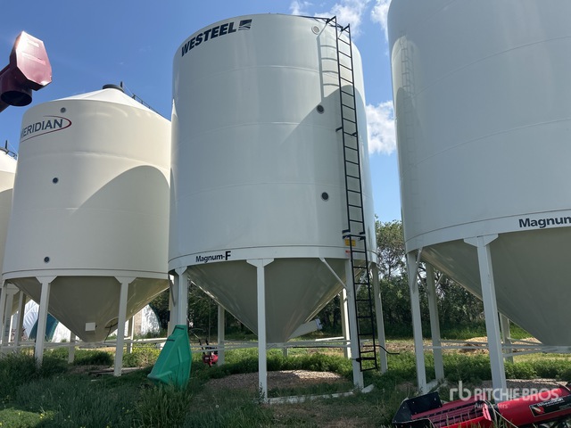 2016 Westeel 1616F Magnum F +/- 3400 bu Smooth Wall Hopper Grain Bin ...