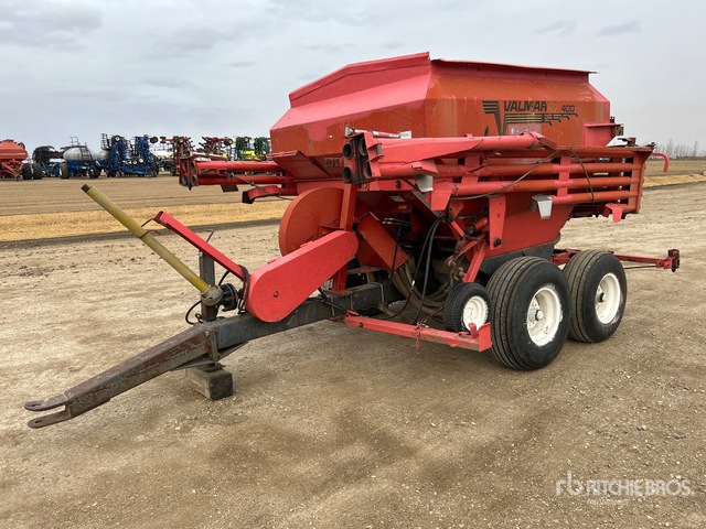 Valmar 400 T/A Single Fan Fertilizer Spreader | Ritchie Bros. Auctioneers