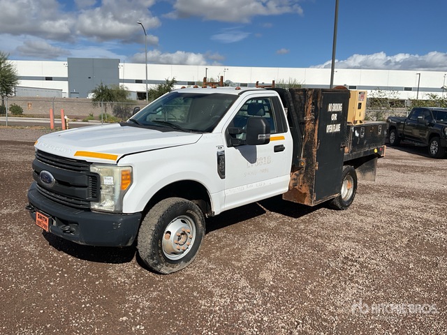 2017 Ford F-350 XL 4x4 Table Top Truck | Ritchie Bros. Auctioneers