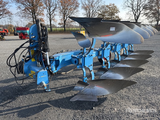 2015 Lemken Juwel 8 4+1 Reversible Plow | Ritchie Bros. Auctioneers