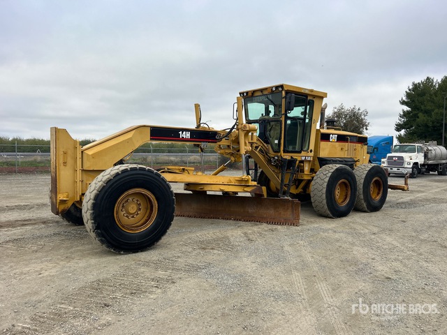 2004 Cat 14H Motor Grader | Ritchie Bros. Auctioneers