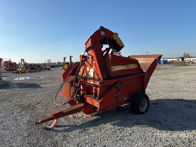 2007 Tomahawk Teagle 808 Chopper Bale Processor | Ritchie Bros. Auctioneers