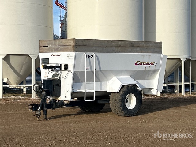 2018 Cattlelac 460 S/A Feed Mixer | Ritchie Bros. Auctioneers