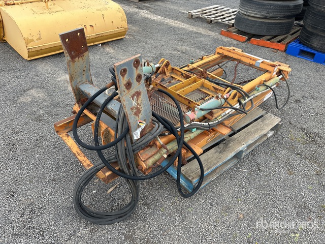 Sichma Tractor Fork Attachment | Ritchie Bros. Auctioneers