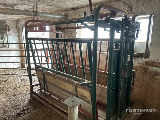 Myd Hand 3 ft 8 in x 8 ft Manga de compresión | Ritchie Bros. Auctioneers