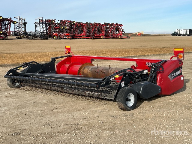 2009 Case IH 2016 14 ft Combine Pickup Header | Ritchie Bros. Auctioneers