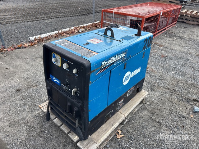 2013 Miller Trailblazer 325 EFI 325 A Multi-Process Engine Driven ...