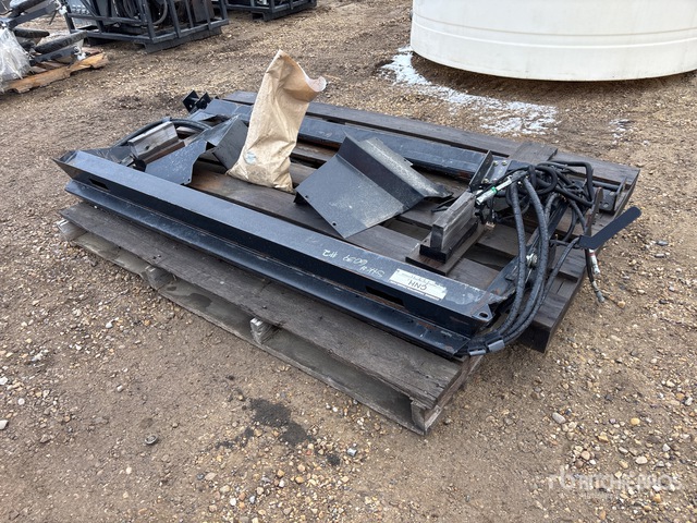 MacDon CA25 Header Adapter Kit | Ritchie Bros. Auctioneers