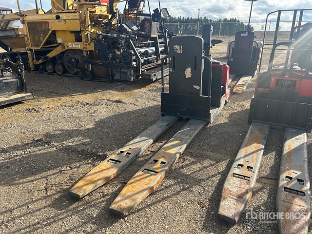 2015 Raymond 8510 8000 lb Electric Pallet Jack | Ritchie Bros. Auctioneers