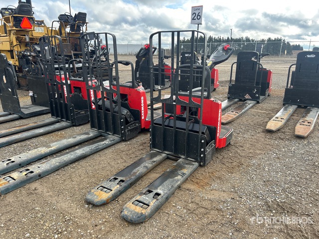 2013 Raymond 8410 8000 lb Electric Pallet Jack | Ritchie Bros. Auctioneers