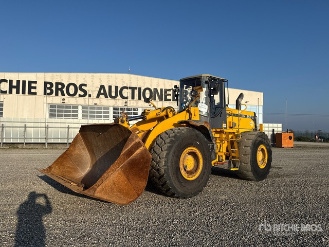 2000 Furukawa 355 Wheel Loader | Ritchie Bros. Auctioneers