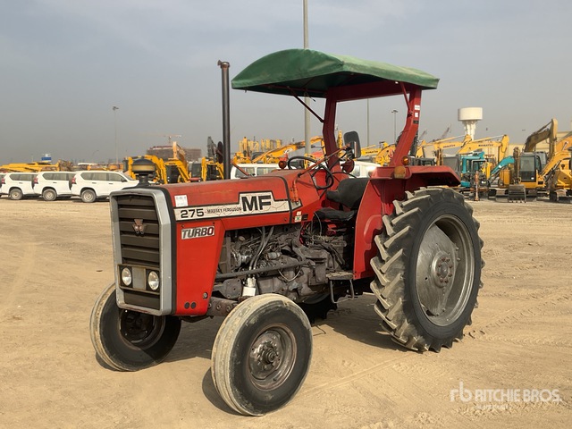 2010 Massey Ferguson MF 275 Tracteur agricole 2 roues motrices ...