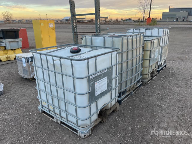 Quantity of (4) Skid Mounted Poly Storage Tank | Ritchie Bros. Auctioneers