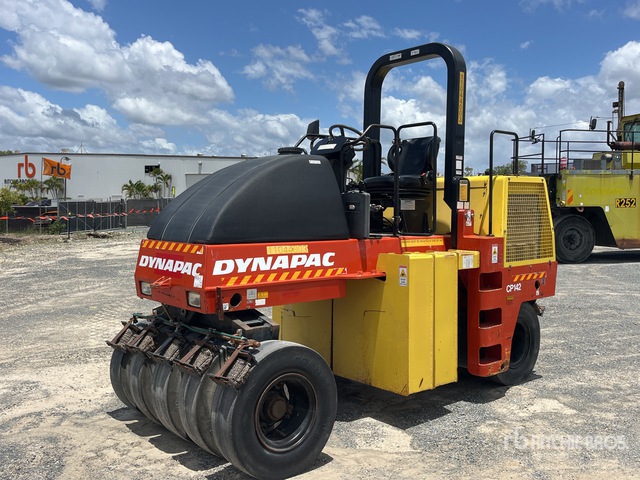 2011 Dynapac CP142 9 Wheel Pneumatic Roller | Ritchie Bros. Auctioneers