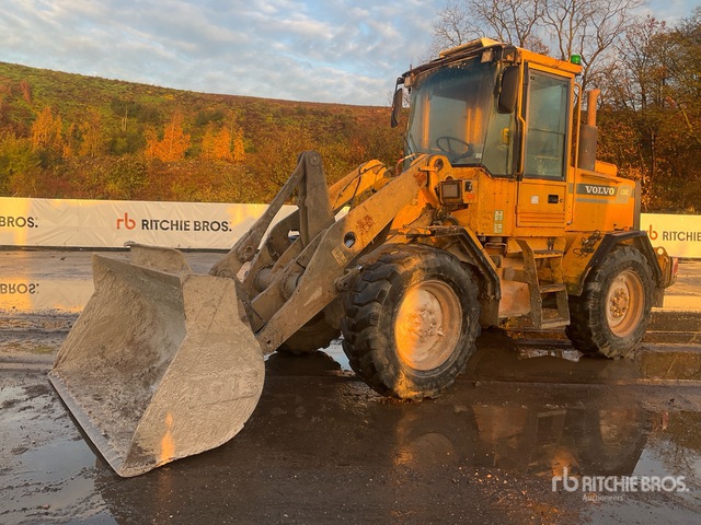 1997 Volvo L50C Wheel Loader | Ritchie Bros. Auctioneers
