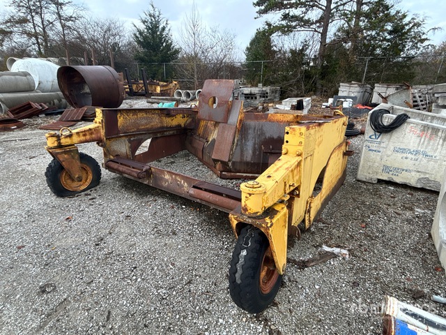 Blaw Knox P-160 Dozer box spreader | Ritchie Bros. Auctioneers