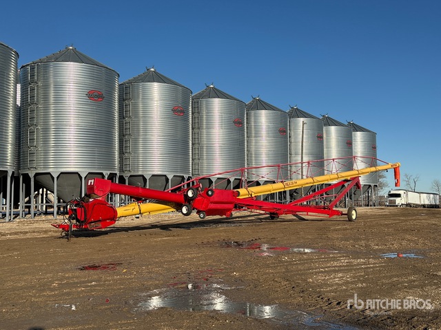2013 Westfield MKX 130-94 13 in x 91 ft Swing Grain Auger | Ritchie ...