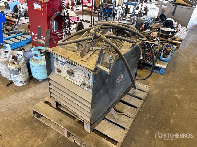 Miller SRH-333 Electric Welder | Ritchie Bros. Auctioneers