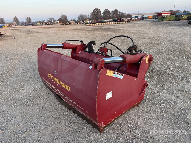 2015 Strautmann Manure bucket | Ritchie Bros. Auctioneers