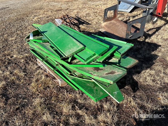John Deere 9500 & 9600 Combine Hopper Extensions | Ritchie Bros ...