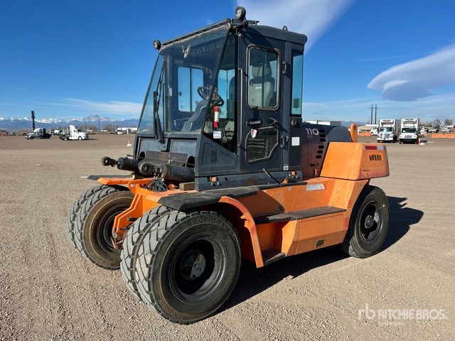 2011 Doosan D110S 13700 lb 4x2 Chariot élévateur tout terrain | Ritchie ...