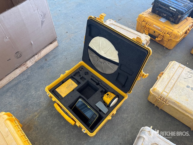 Trimble Survey Kit #12 | Ritchie Bros. Auctioneers