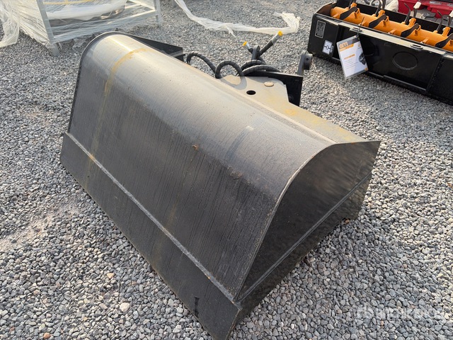 2026 GIYI GY-D7T 44 in Hydraulic Tilting Excavator Bucket - Fits Cat ...