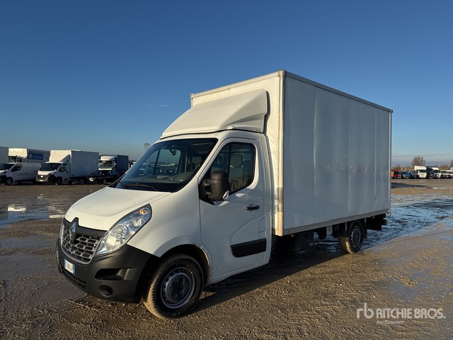 2016 Renault Master Van Truck | Ritchie Bros. Auctioneers
