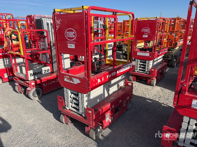2023 MEC Micro 19-XD Electric Scissor Lift | Ritchie Bros. Auctioneers