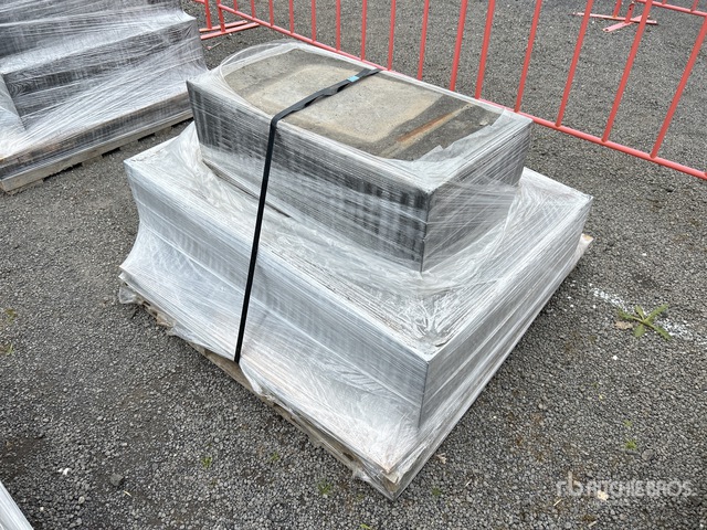 Quantity of Bluestone Blocks | Ritchie Bros. Auctioneers