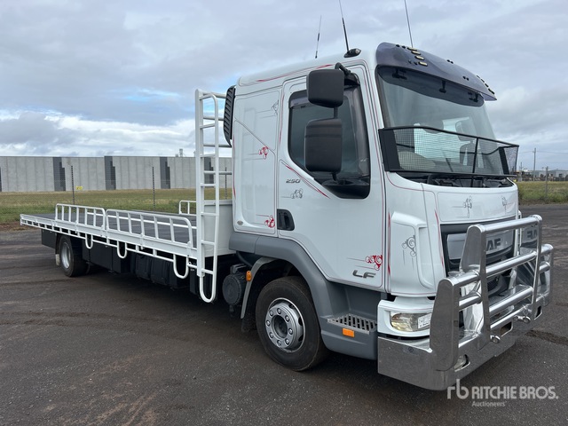 2017 DAF LF250 4x2 Flatbed Truck | Ritchie Bros. Auctioneers